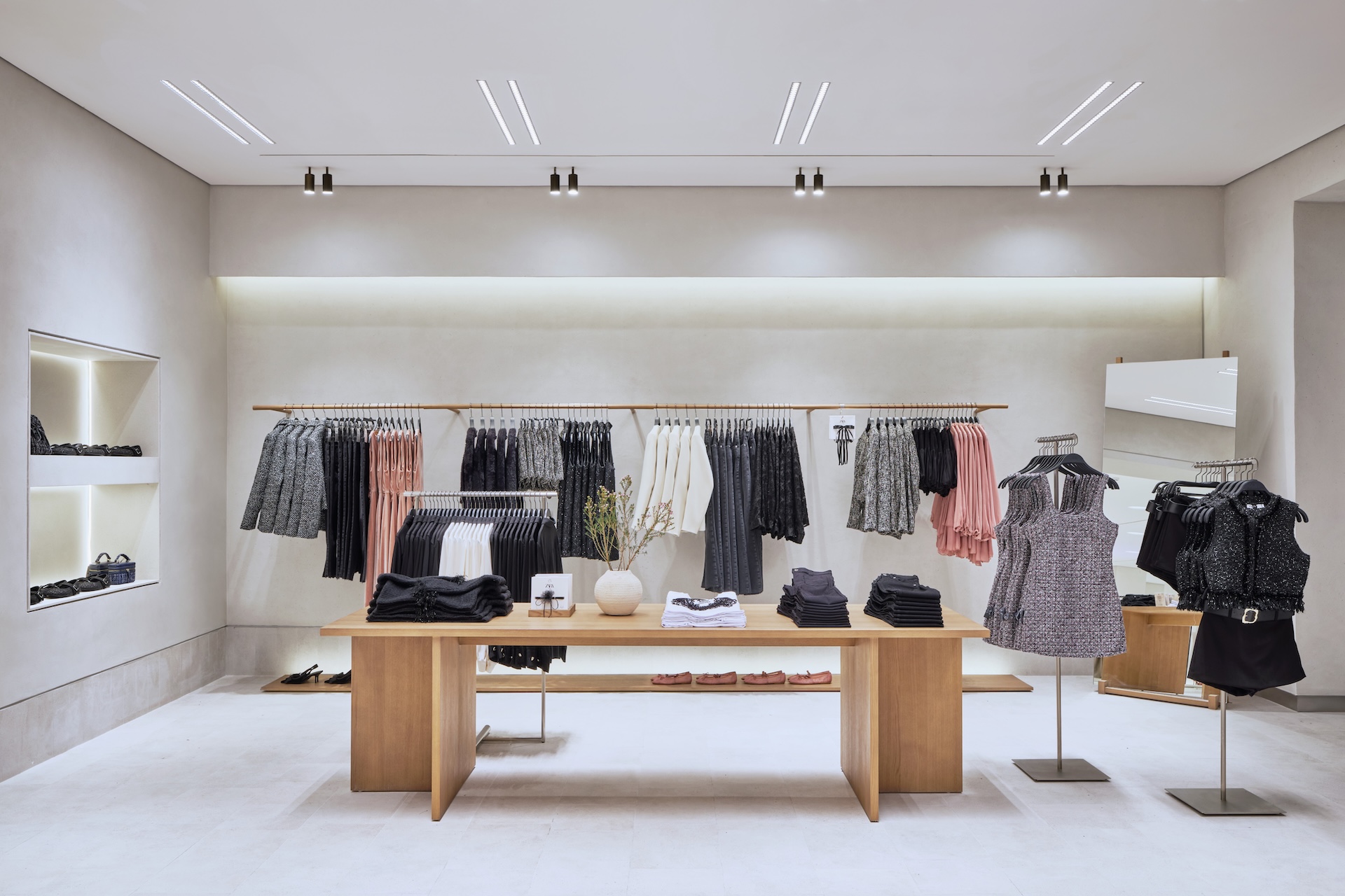 ZARA opens new Store on the First Floor at Central Phuket Festival - Exotiq